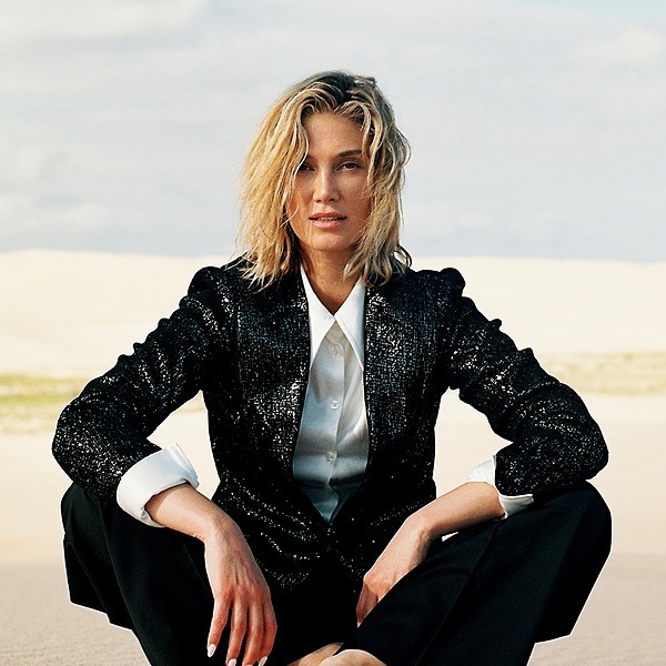 Delta Goodrem | Twitter, Instagram, Facebook | Linktree