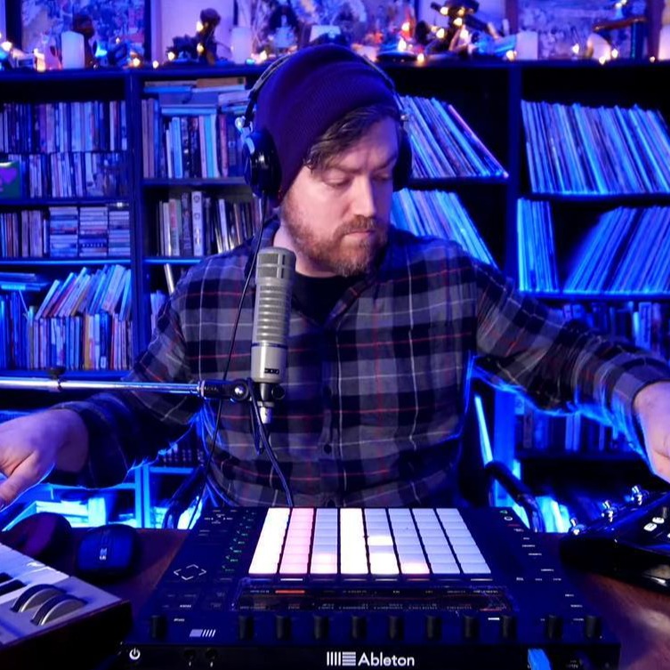 Wes Tank | Twitter, Instagram, YouTube, Facebook, TikTok | Linktree