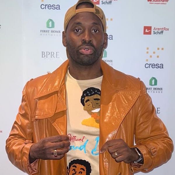 Curator, Designer, Founder | Twitter, Instagram, Facebook | Linktree