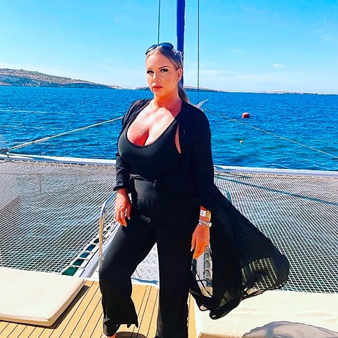 The Gemma Fox | Twitter, Spotify, Facebook | Linktree