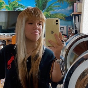 jezeta_ | Twitter, Instagram, TikTok | Linktree