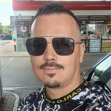 Martin Hampl | Twitter, Instagram, Facebook | Linktree