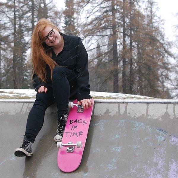 SONJA | Twitter, Instagram, Facebook, TikTok | Linktree