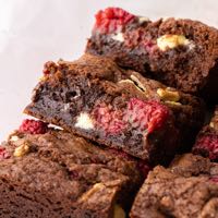 Jessie Bakes Cakes | Instagram, TikTok | Linktree