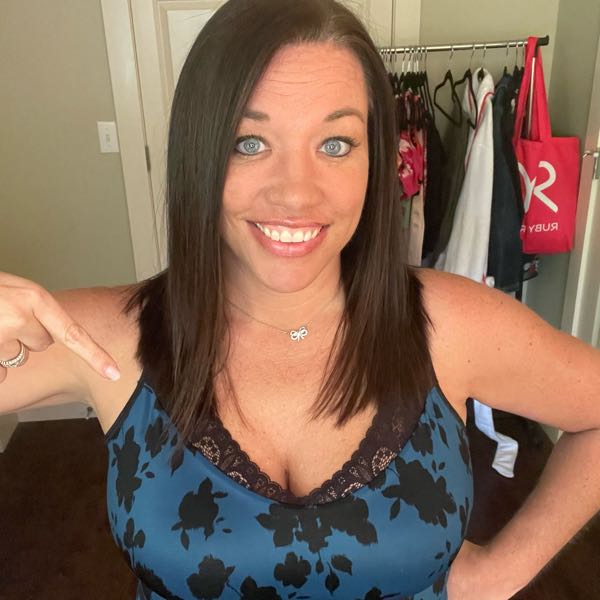 Toni Taylor ~ Ruby Ribbon | Facebook | Linktree