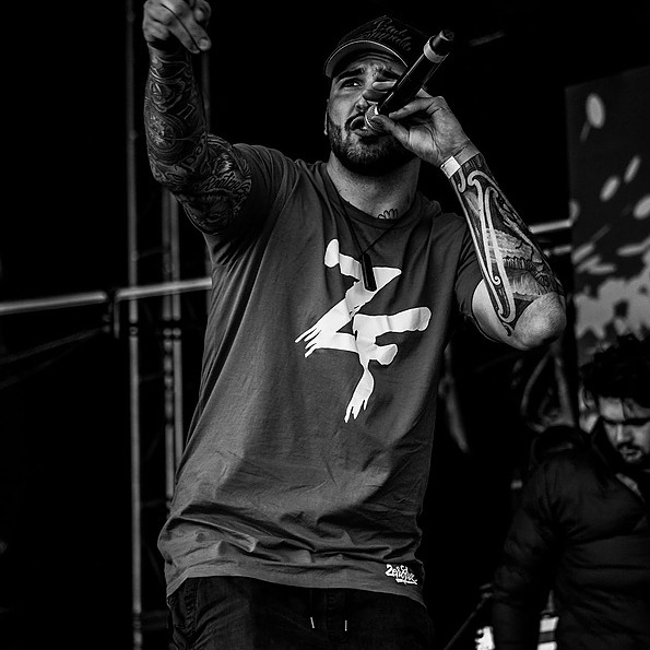 Dilz | Instagram, Facebook, TikTok | Linktree