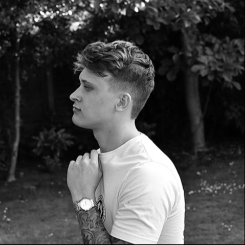 Callum Dean | Instagram, TikTok | Linktree