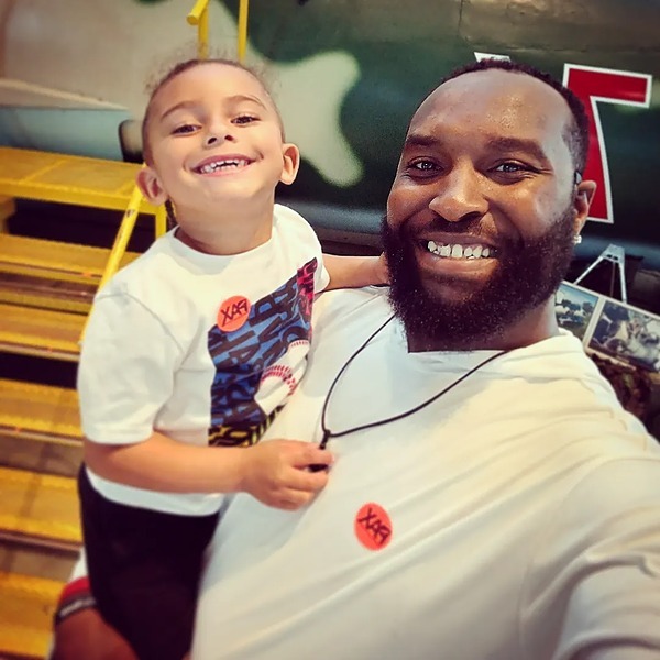 Corey Sr. | Twitter, Instagram, Facebook | Linktree