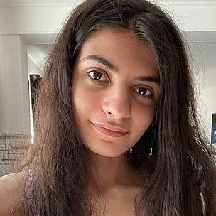 Anna-Maja Kazarian | Twitter, Instagram, TikTok, Twitch | Linktree