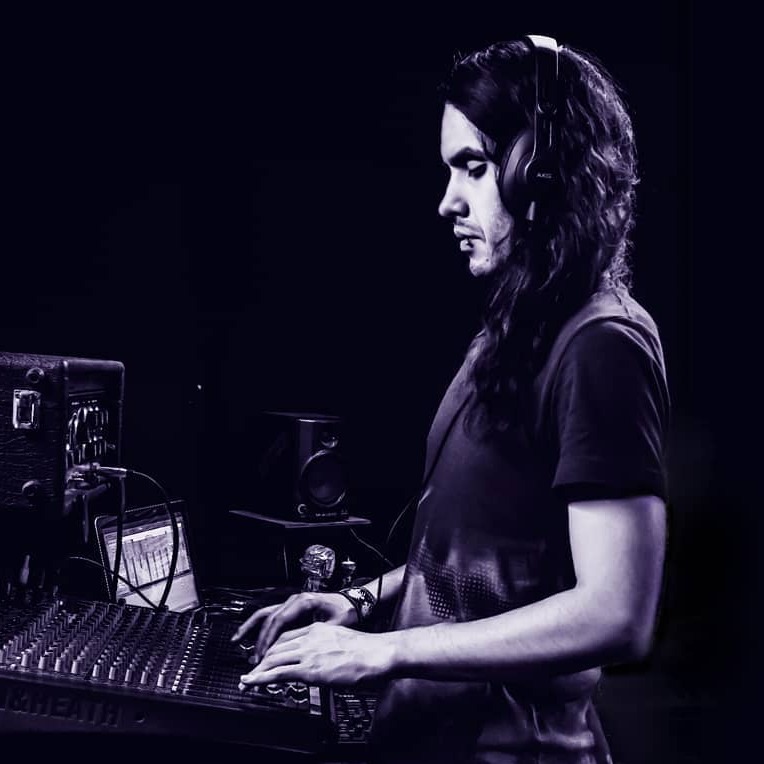 Anka_rmx | Instagram, Facebook | Linktree