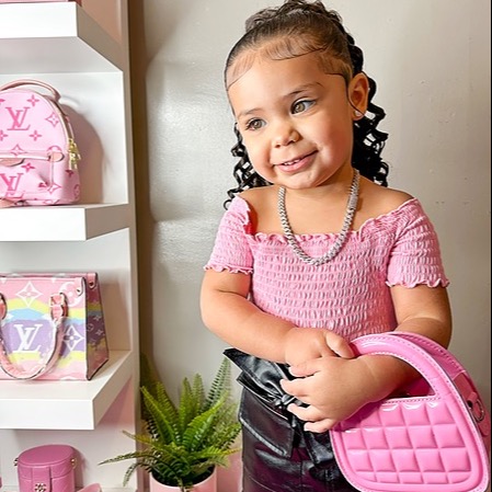 queenkye | Instagram, Facebook, TikTok | Linktree