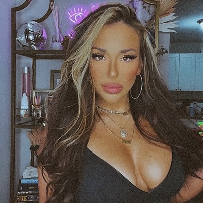 nic.reneexo | Twitter, Instagram, Facebook, TikTok, Twitch | Linktree