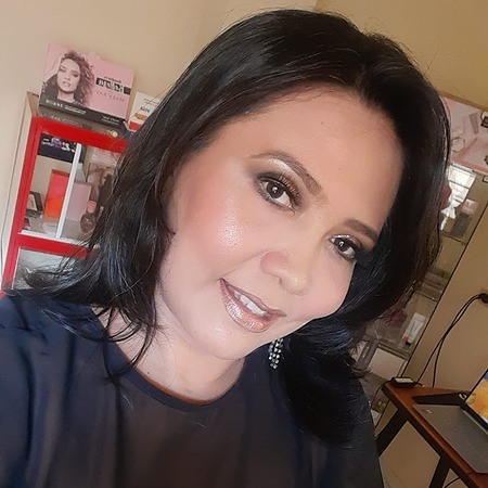 @Lorena Diaz | Instagram, TikTok | Linktree