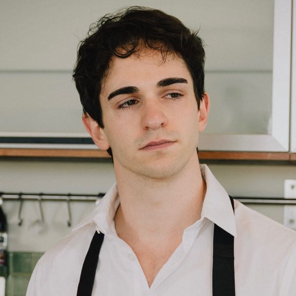 Zach Gordon | Twitter, Instagram, TikTok, Twitch | Linktree