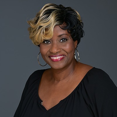 Michelle Dillard | Instagram, Facebook | Linktree