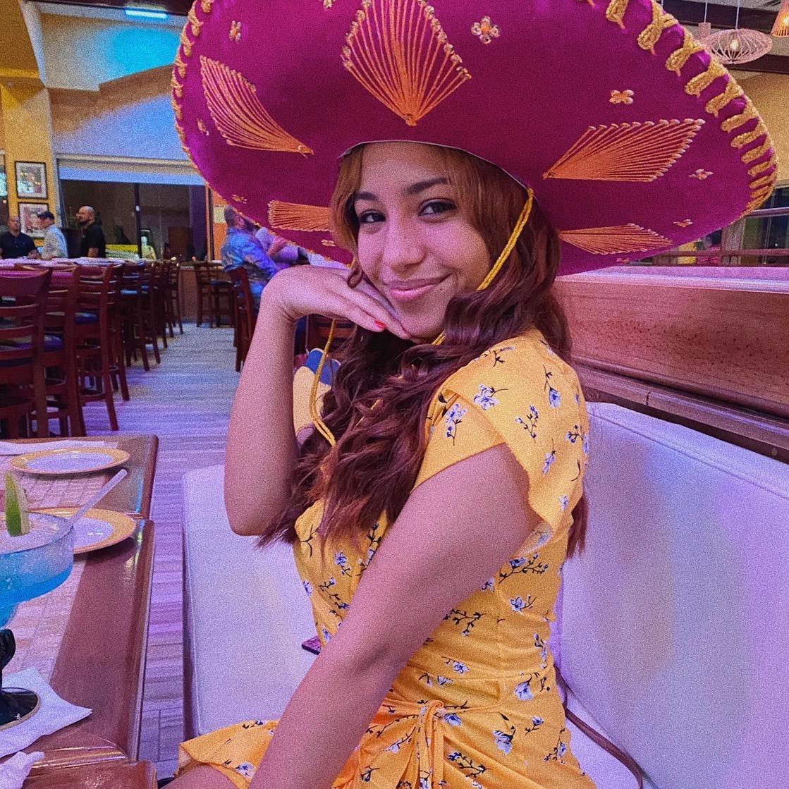 eva.luna | Instagram, Facebook | Linktree