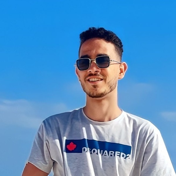 mohamed_shawky | Twitter, Instagram, Facebook | Linktree