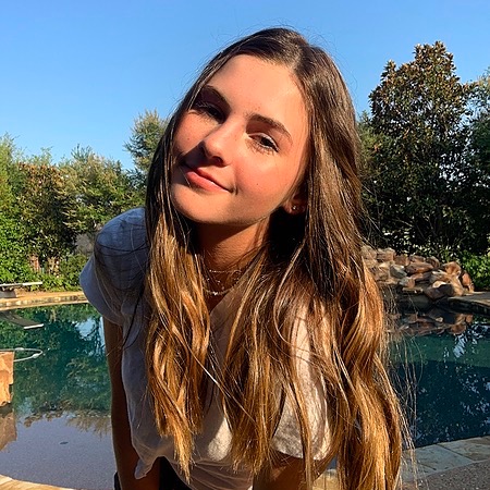 itslexismith | Twitter, Instagram, TikTok | Linktree