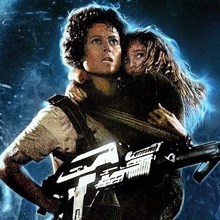 aliensexpanded | Twitter, Facebook | Linktree