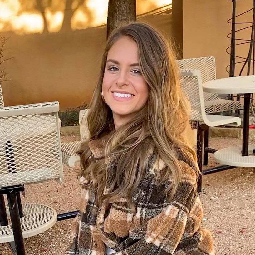 Rachel Moore | Instagram, TikTok | Linktree