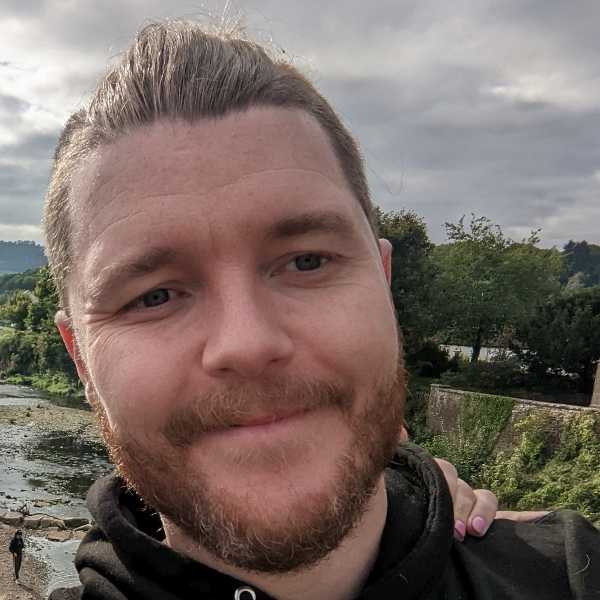 Nick Hodder | Twitter, Instagram, Facebook, TikTok, Twitch | Linktree