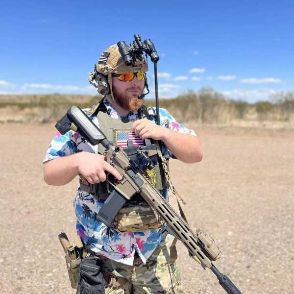 Fox Actual | Twitter, Instagram, TikTok, Twitch | Linktree