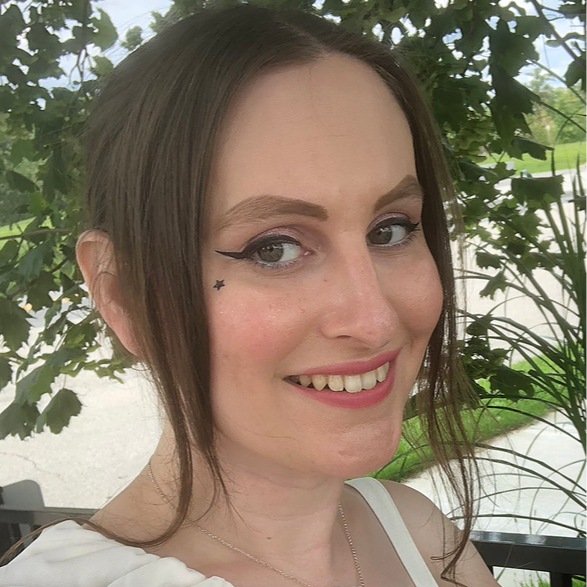 Bones Jolene | Twitter, Instagram, Twitch | Linktree