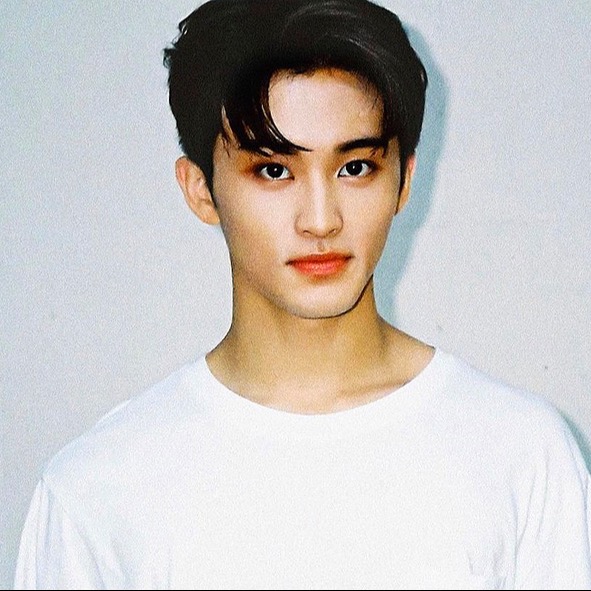 Mark Lee | Twitter, Instagram | Linktree