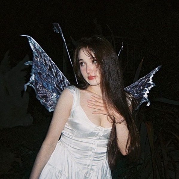 Lili | Twitter, Twitch | Linktree