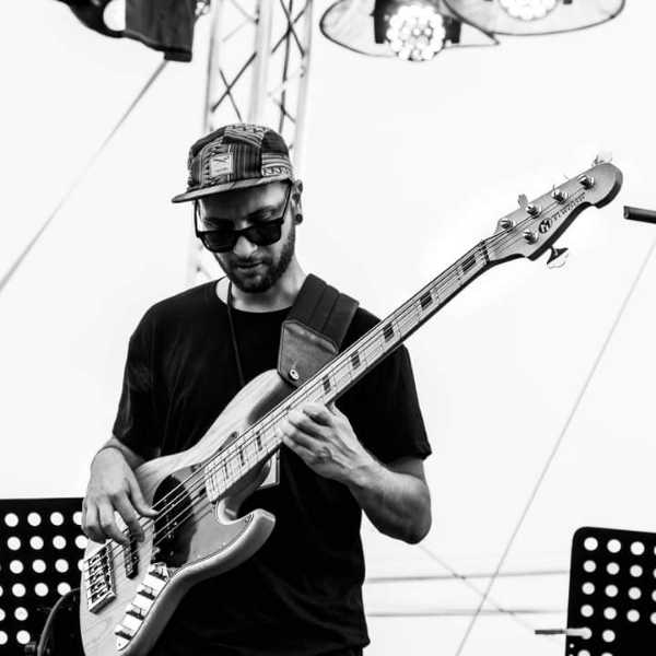 Luca Lauria | Instagram, Facebook | Linktree