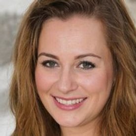 Nova Allison | Twitter, Instagram, Facebook | Linktree