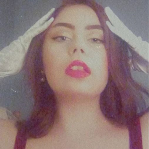 Amber Hayden | Instagram, TikTok | Linktree