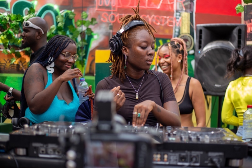 iMullar Sound System | Twitter, Instagram | Linktree