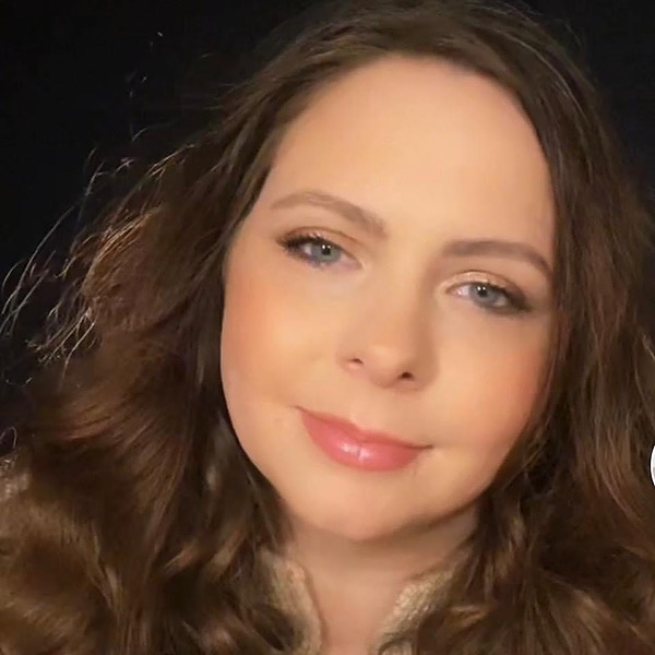 Spirit Medium Kerri | Facebook, TikTok | Linktree