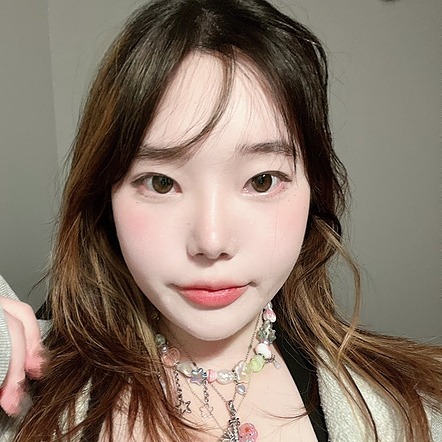 meg | Twitch | Linktree