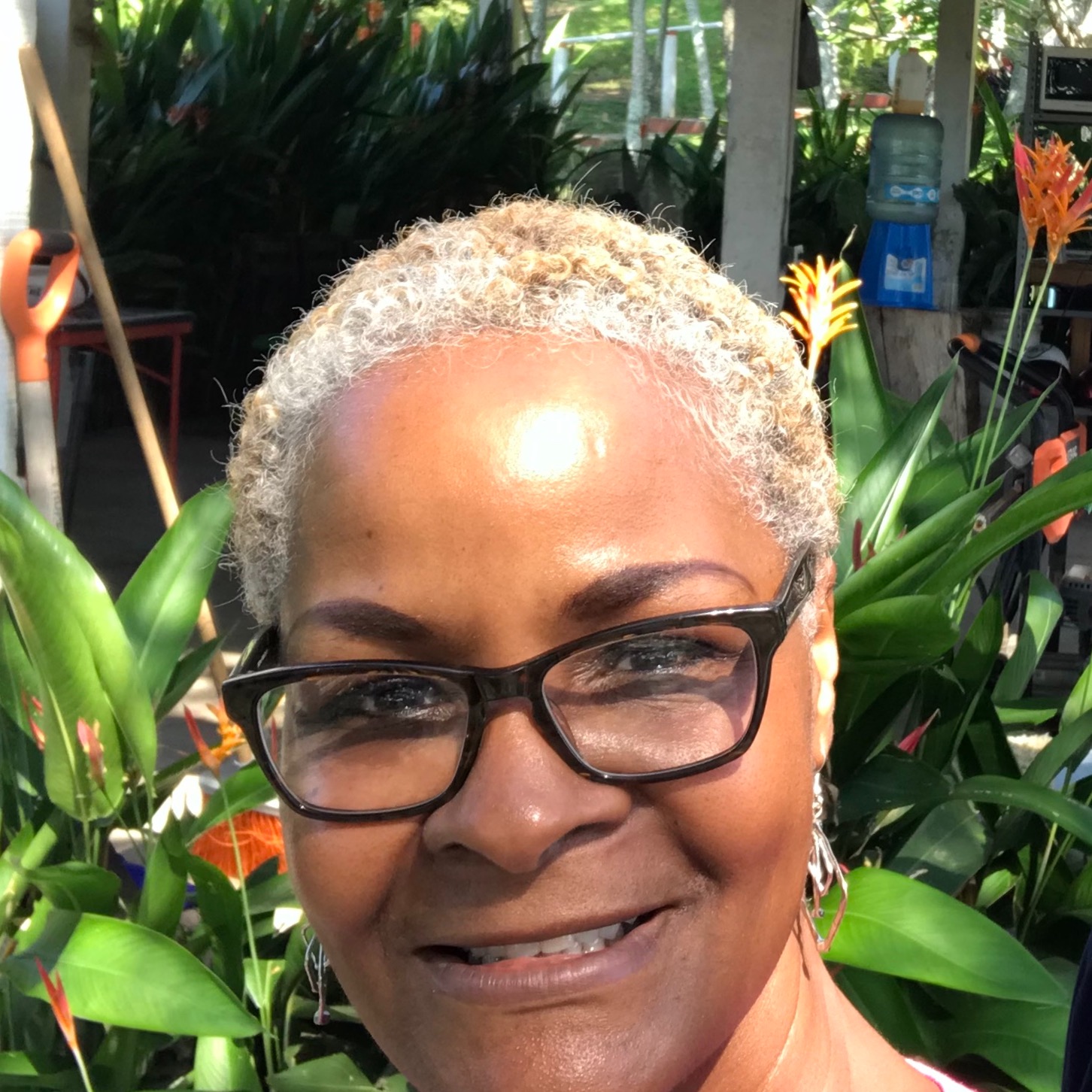 TOTAL LIFE CHANGES | Instagram, Facebook | Linktree