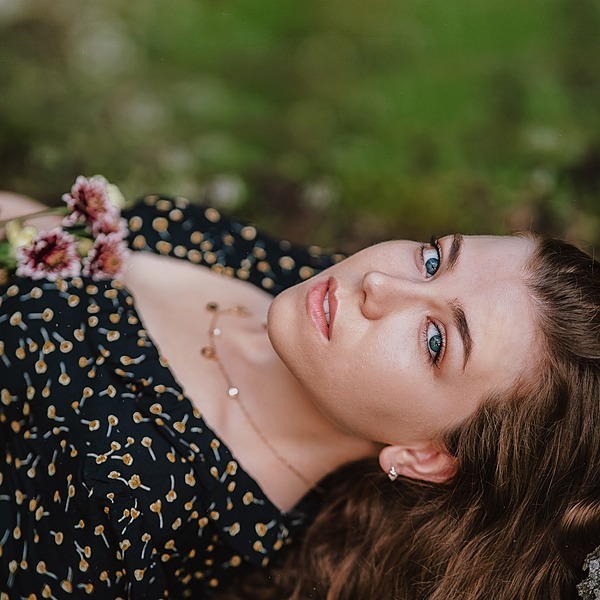 Sara Maria | Instagram, TikTok | Linktree