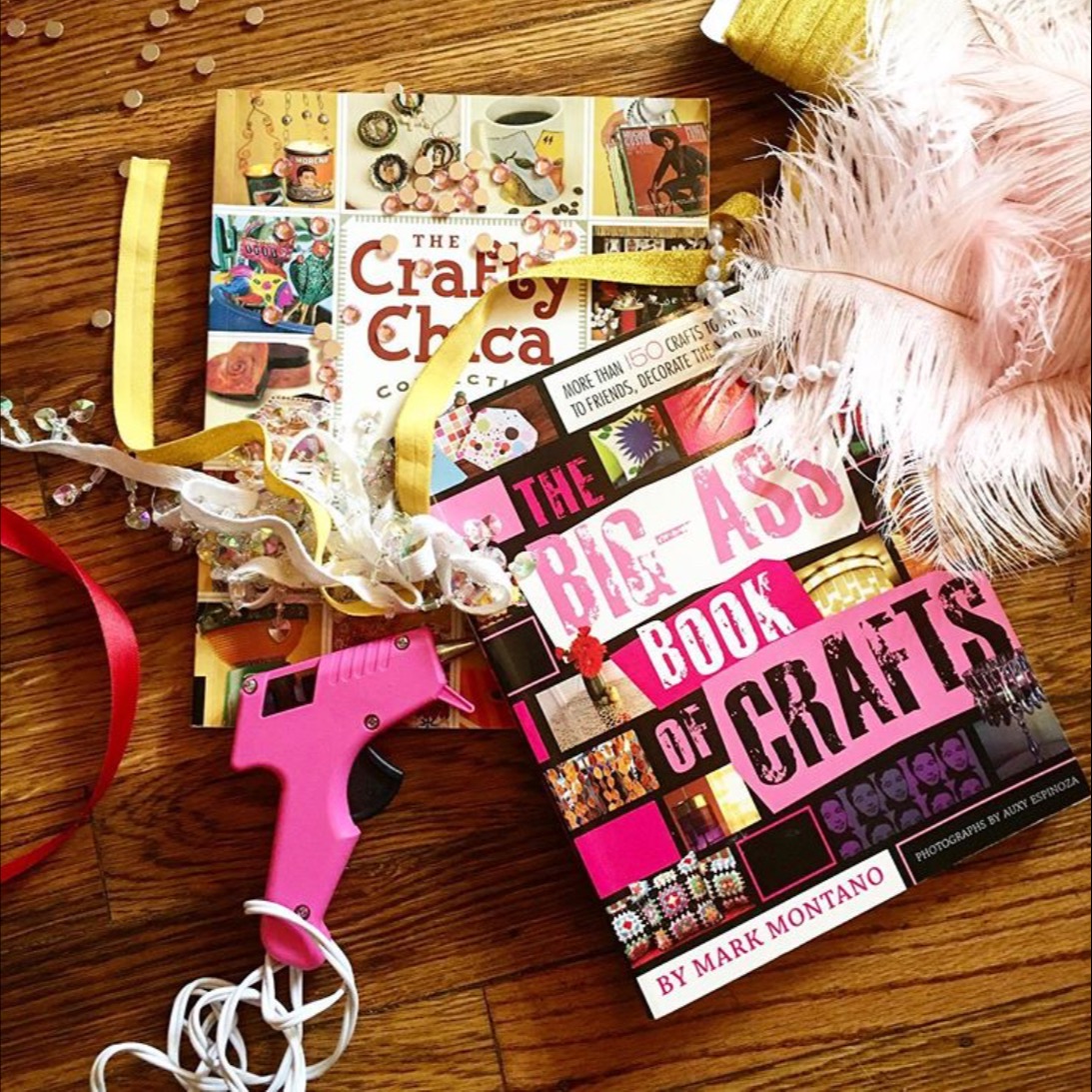 @Nowherebookshop | Linktree