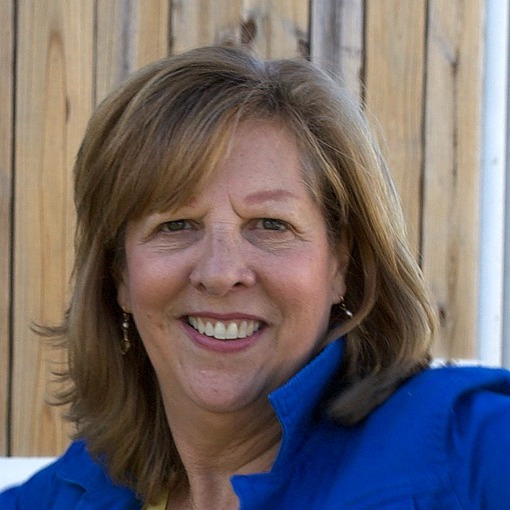 Christine DiDomenico | Instagram, Facebook | Linktree