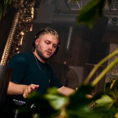 Dave Coenen | Twitter, Facebook | Linktree