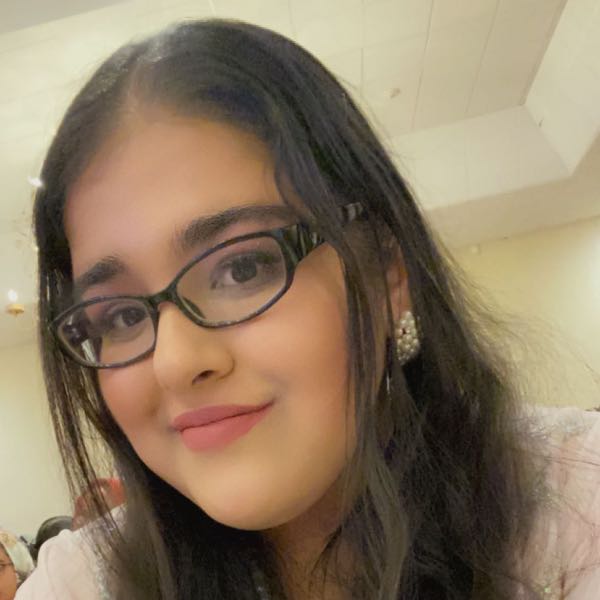 Ayesha | UGC Content Creator | Twitter, Instagram, TikTok | Linktree