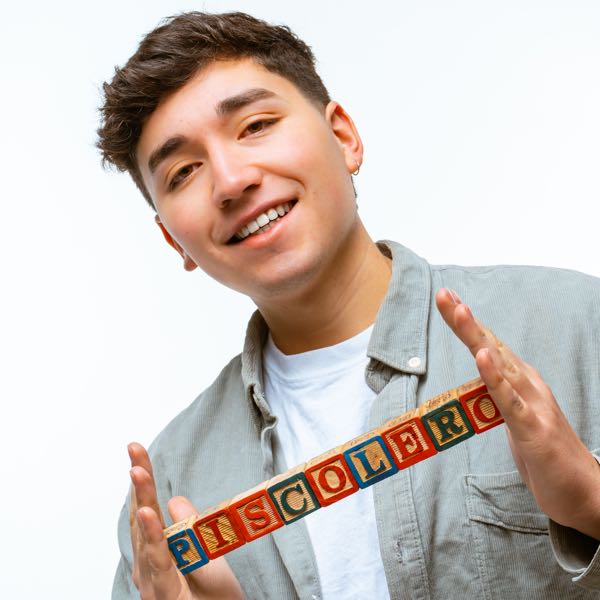 Iván Cabello | Instagram, TikTok | Linktree