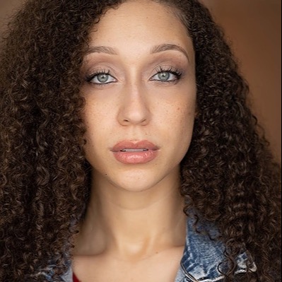 Sarah Cigan | Instagram, TikTok | Linktree