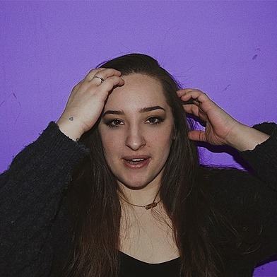 Violet | Twitter, Instagram, Facebook, TikTok, Twitch | Linktree