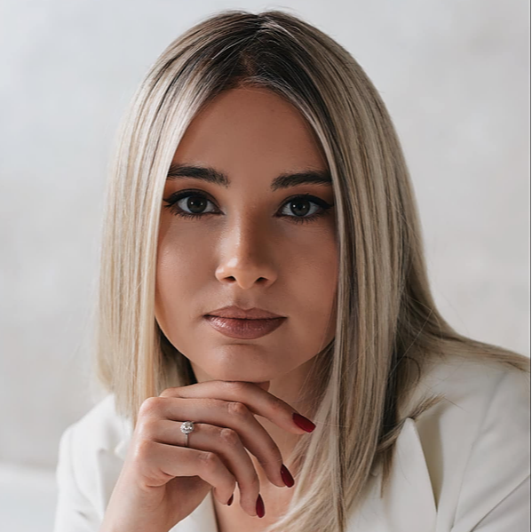 Kristine.pro.beauty | Instagram, TikTok | Linktree