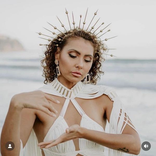 JoJo Beyond Light | Instagram, TikTok | Linktree