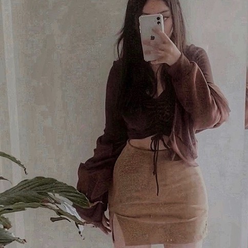 denishasaurus | Twitter, Instagram, Spotify, TikTok | Linktree