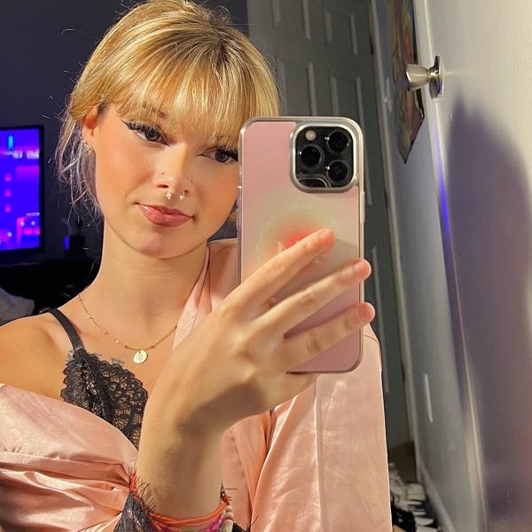 prettydemonnnn | Twitter, Twitch | Linktree