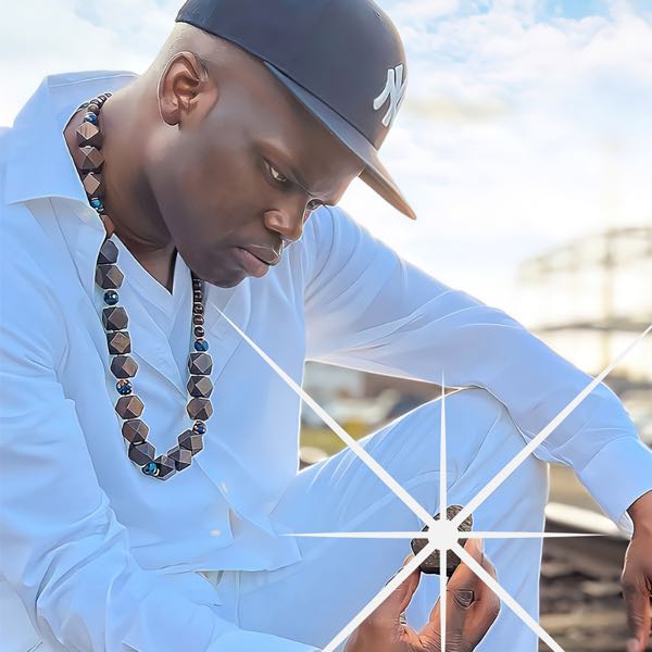 Lester Greene 🔐 The Connector | Instagram | Linktree