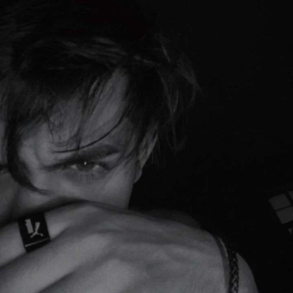 N86h | Twitter, Instagram, Twitch | Linktree